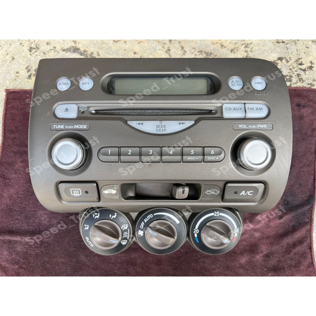 USED Center Console Player Aircond AC Switch Suis Climate Control ...