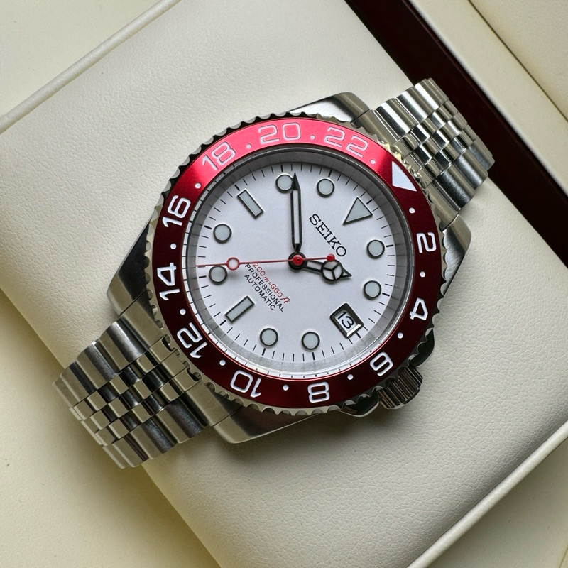 Seiko Mod - 40mm White Dial Red Bezel NH35 Seiko Automatic Watch ...