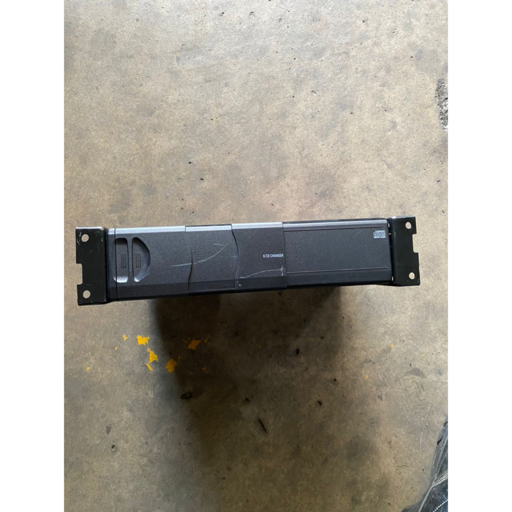 BMW E46 3 SERIES CD PLAYER REAR STORAGE HALFCUT JAPAN | Shopee Singapore