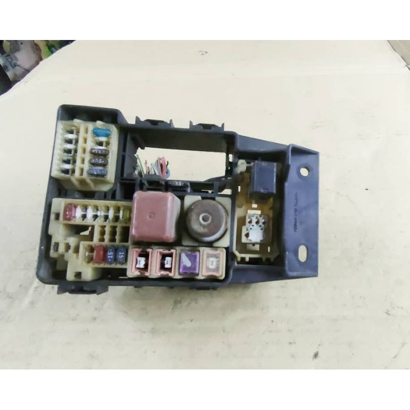 Toyota corolla ae101 fuse box Toyota corolla ae101 fuse box Toyota ...