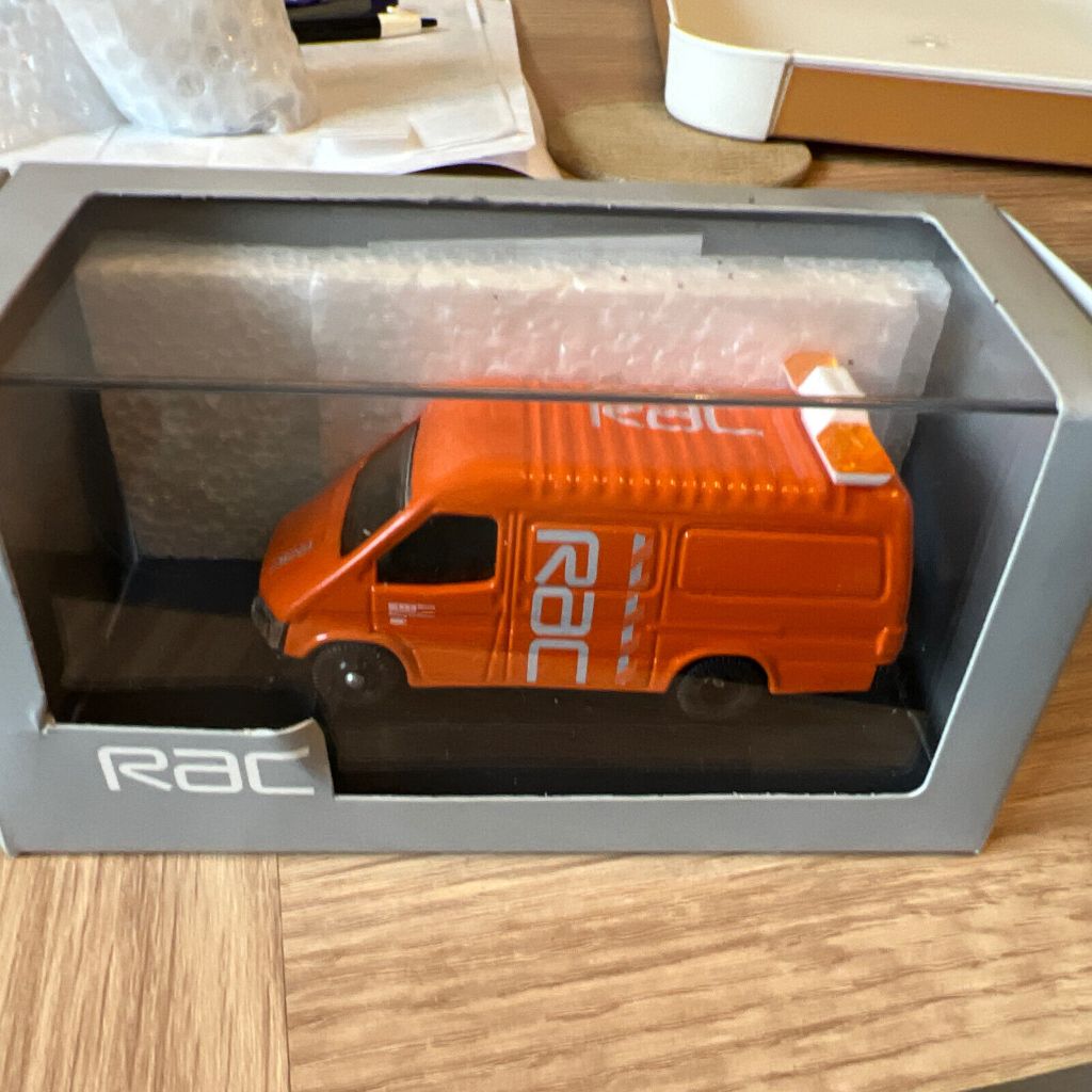 Lledo. RAC Van In Display Case LIMITED EDITION LOT2C6110 2038 | Shopee ...