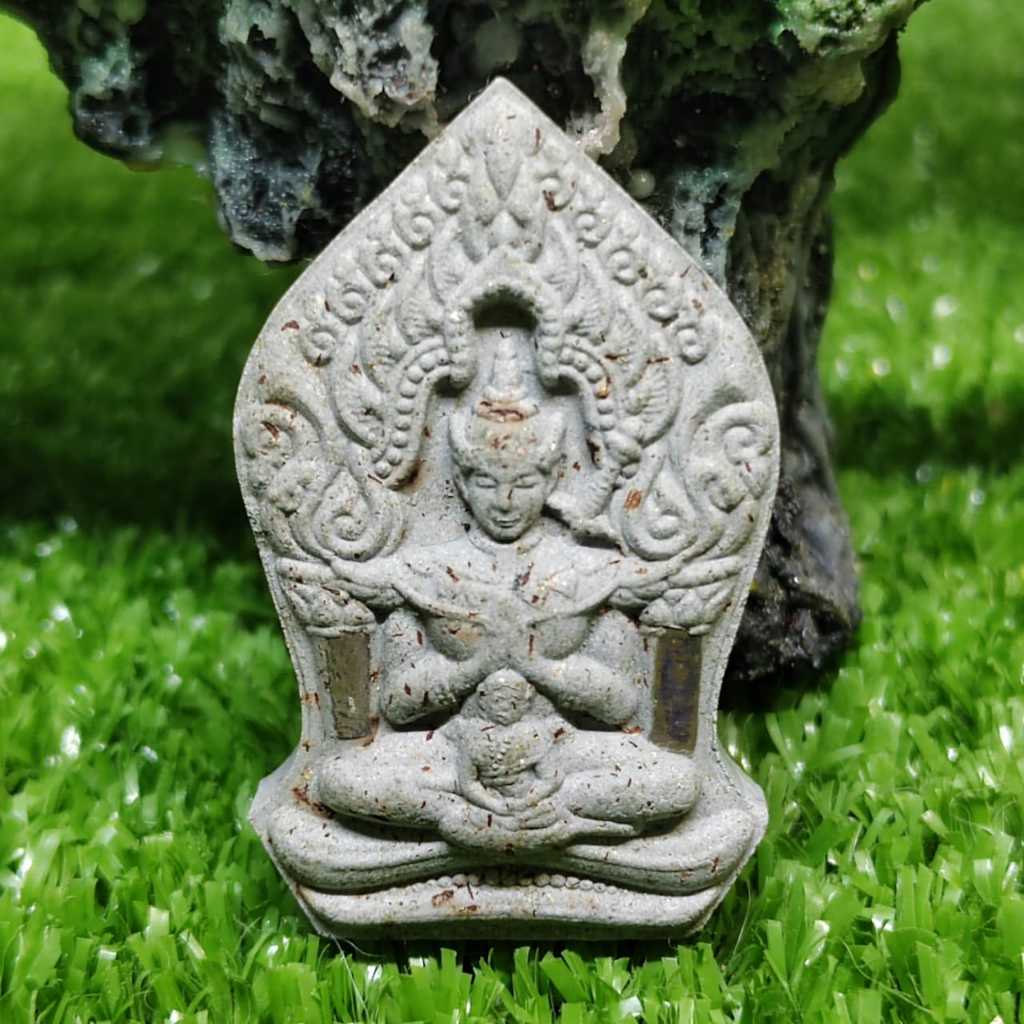 泰国佛牌 Archan Vichien 坤平将军,配妻与背面古曼灵童耳抱鬼 Archan Vichien Wat Kok Sung BE ...