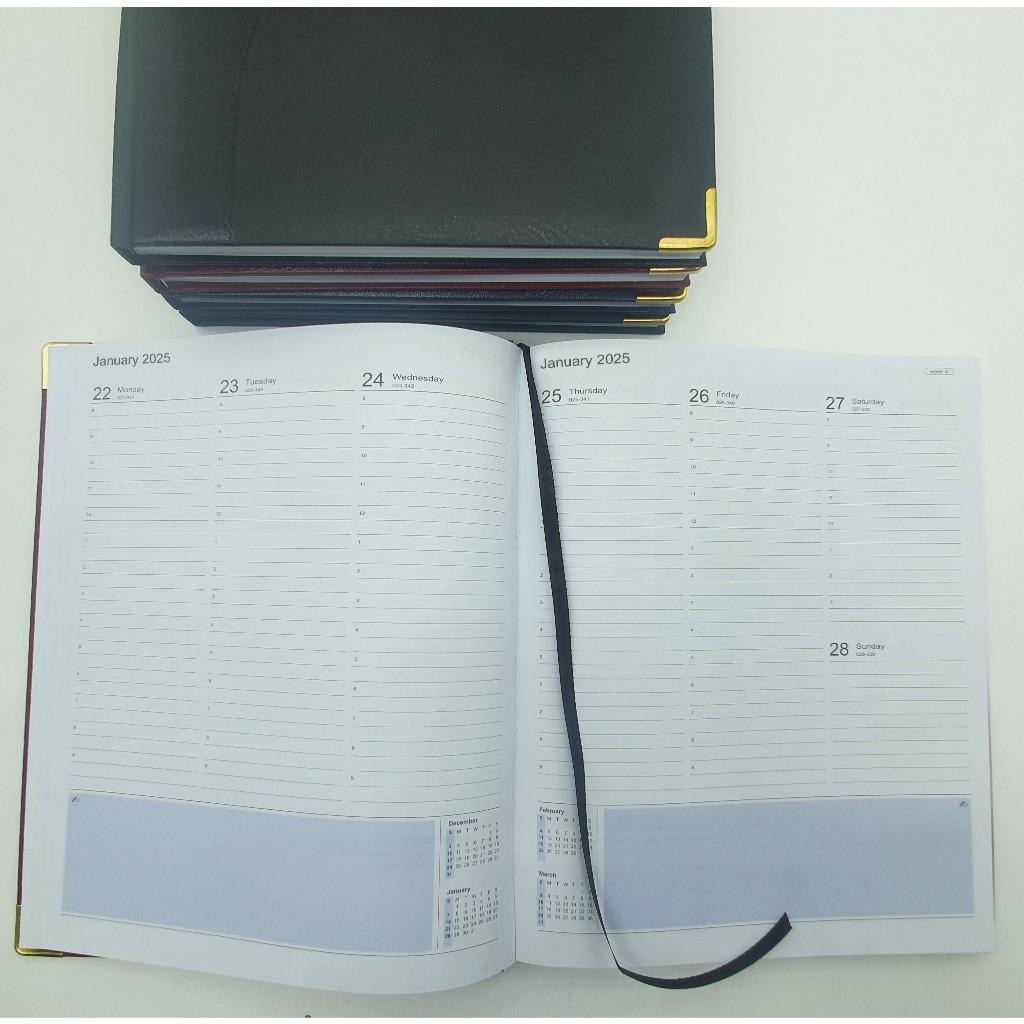 2025 Diary B5 Week To View Padded Front and hardback leatherette cover ...