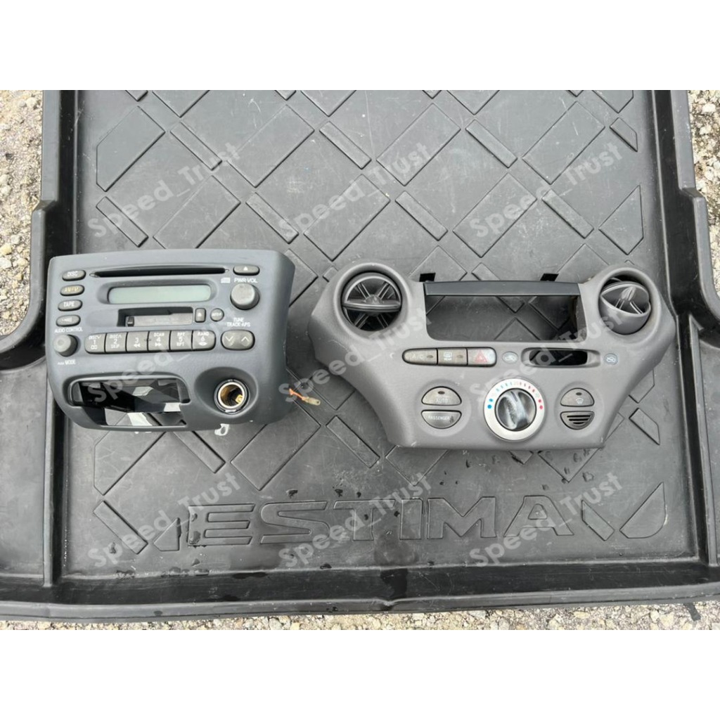 JDM Used Center Aircond AC Switch Suis Controller Vent Panel Audio ...