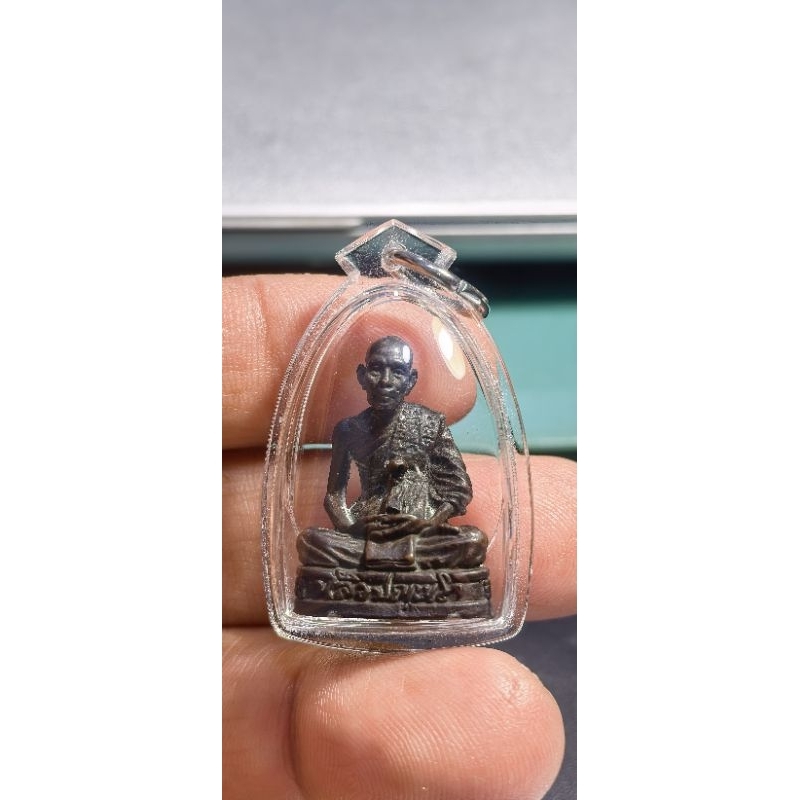 Lp Liew(龙婆柳)Roop Lor Roon Tor Ball (Royal Army Batch) Lp Liew 龙婆柳 ...