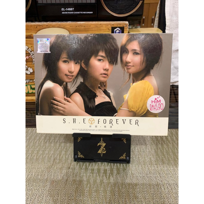 (CD+VCD) S.H.E FOREVER 新歌+精選+Signature (2006) | Shopee Singapore