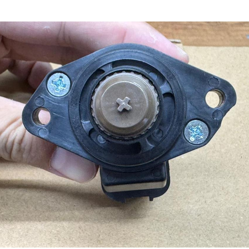 MITSUBISHI DELICA / SIGMA F36 AIR IDLE THROTTLE BODY STEPPED CONTROL ...