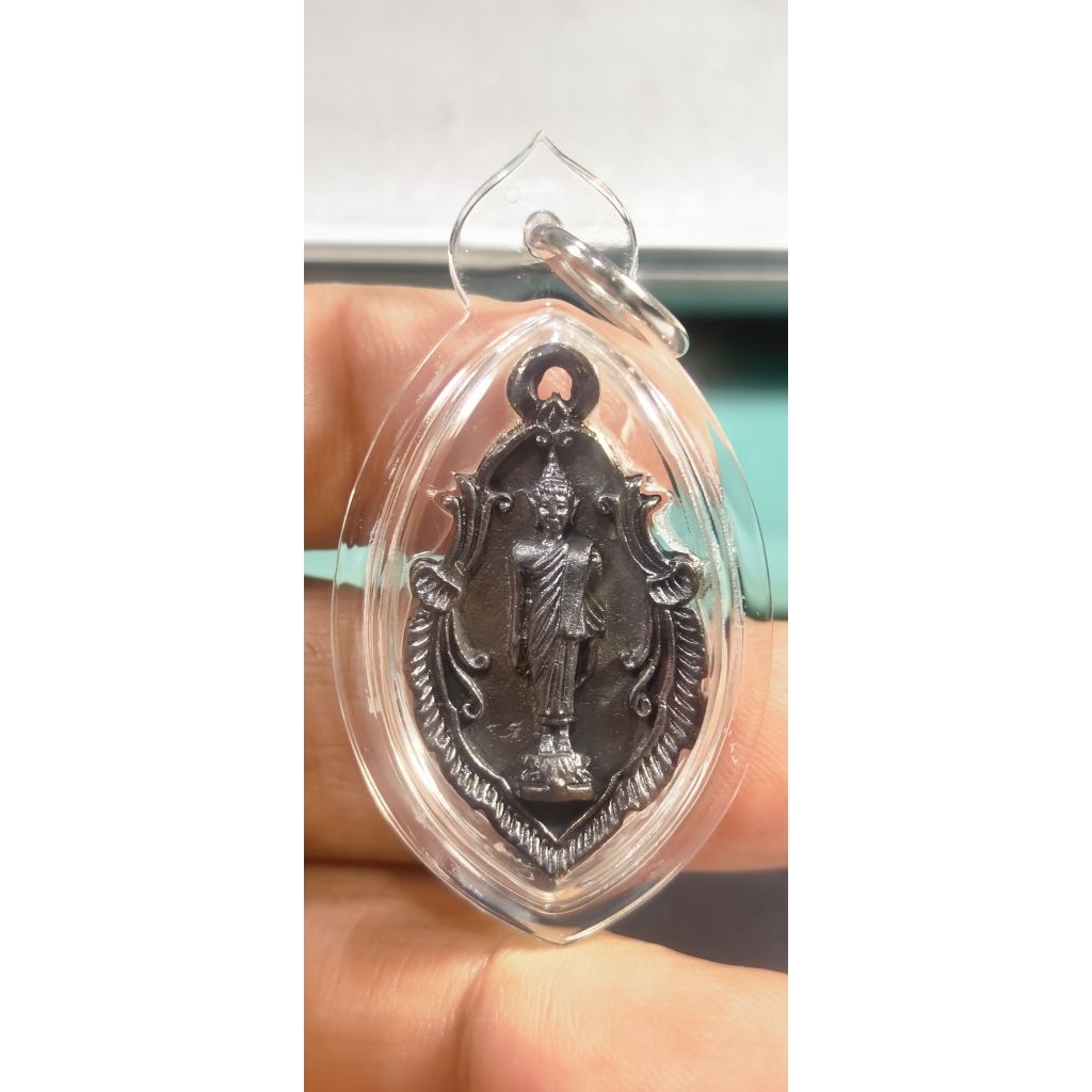 Lp Liew(龙婆柳)Rian Bysakae Roon Pang Per Lok (开路佛) Lp Liew 龙婆柳 ...