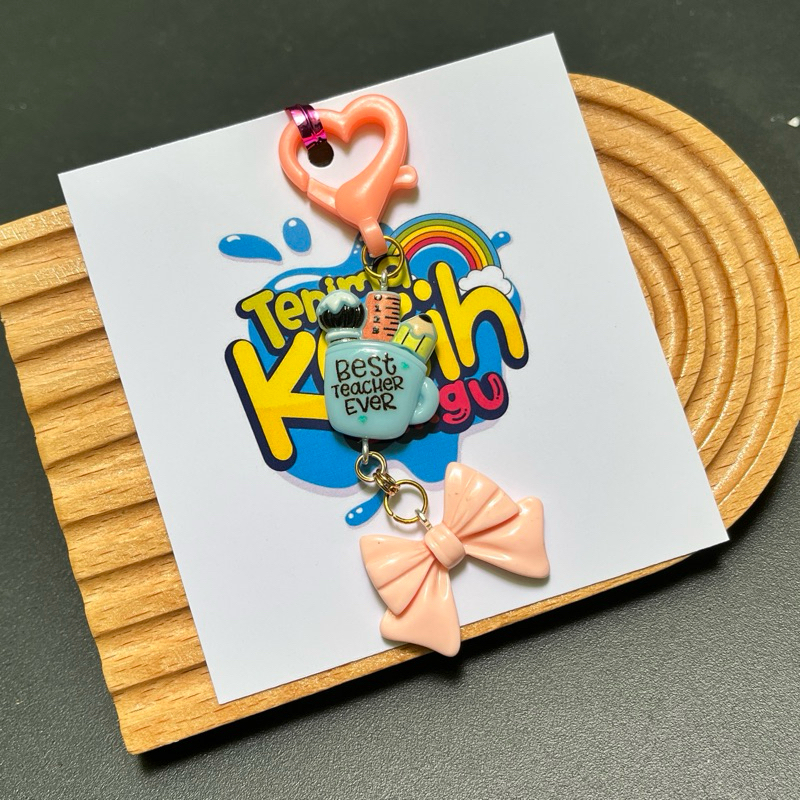 Teacher’s Appreciation Hadiah Hari Guru Cute Keychain Best Teacher Ever ...