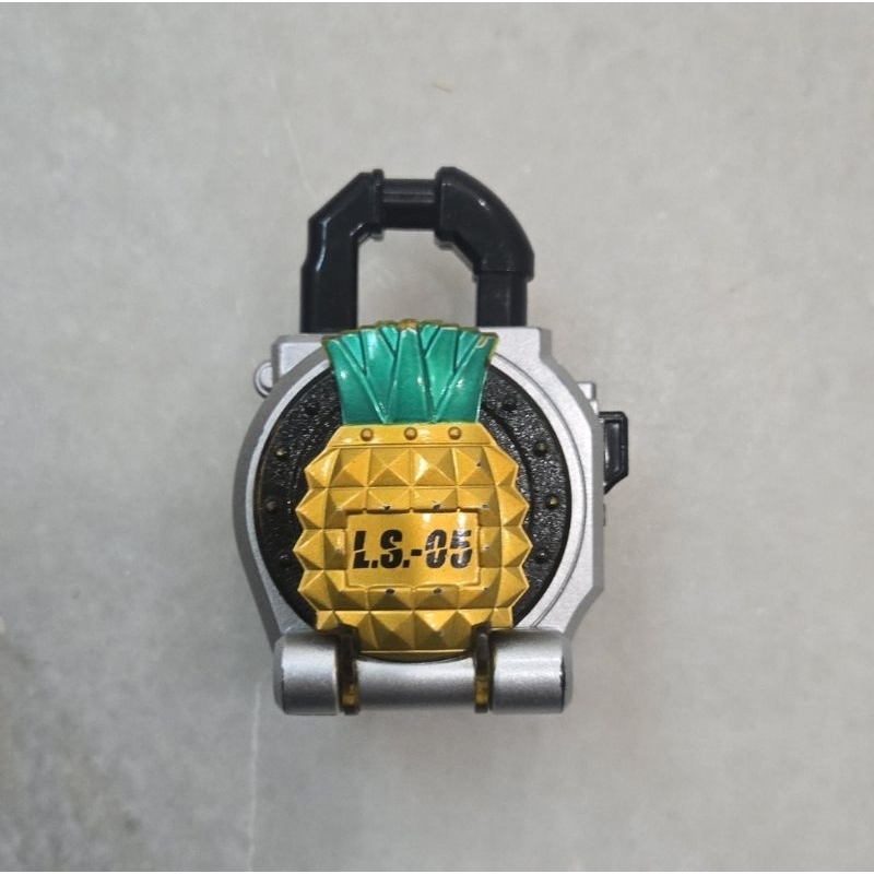 USED DX Pine Pineapple Lockseed Lock Seed Kamen Rider Gaim Bandai ...