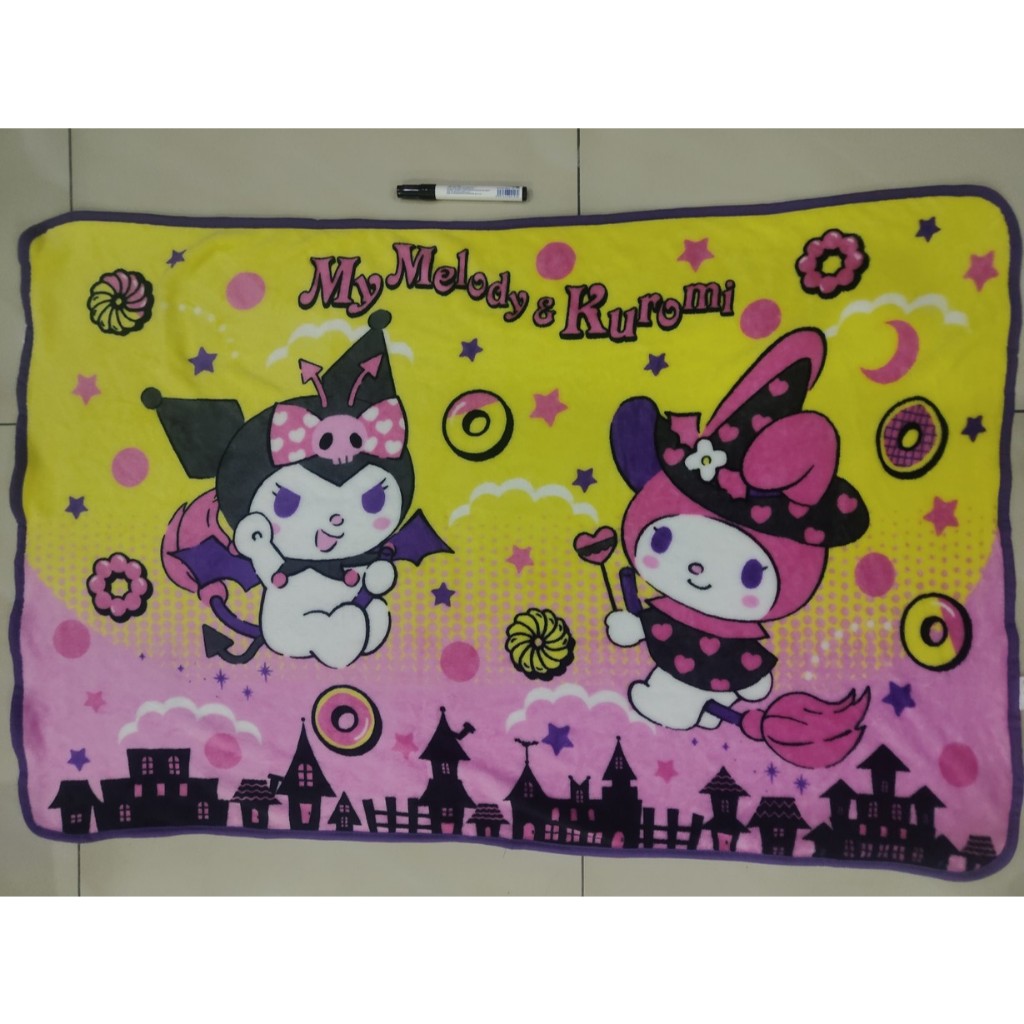 My Melody & Kuromi Mister Donut Lap Blanket | Shopee Singapore