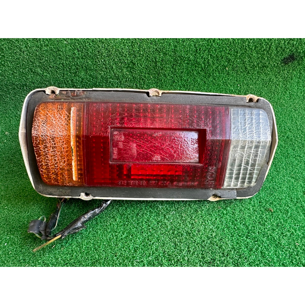 Taillamp (LH), nissan sunny B110 sedan. japan | Shopee Singapore