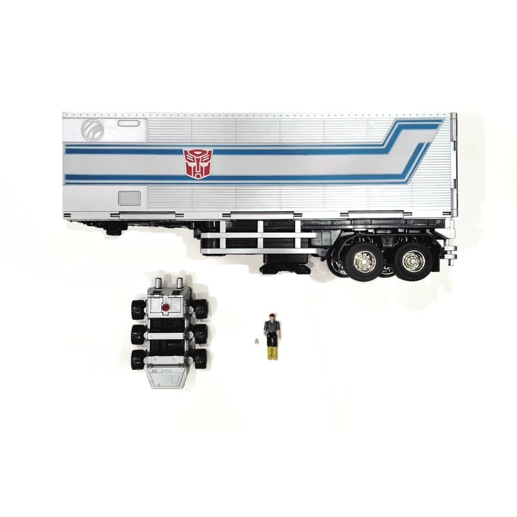 Transform Masterpiece (MP) MP-10 MP10 KO Trailer MIB with BROKEN HAND ...