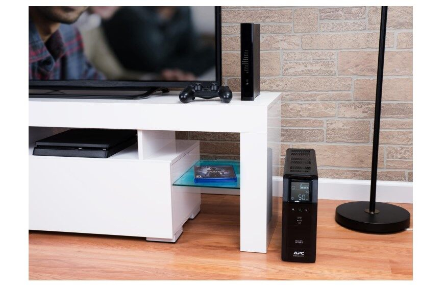 APC Back UPS Pro BR 900VA, 6 Outlets, AVR, LCD Interface BR900MI ...