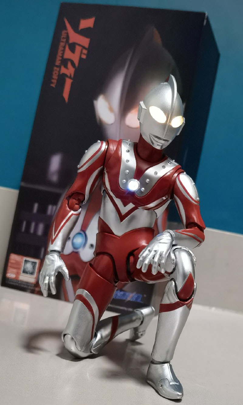 Spectrum Acg Ultraman Action Figures - SACG1001B 18cm Ultraman Zoffy ...