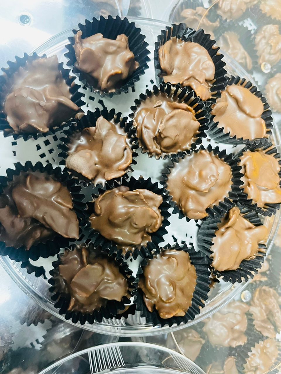 [RAYA] GRANDEUR Cornflakes with Milk Chocolate Emping Jagung dengan ...