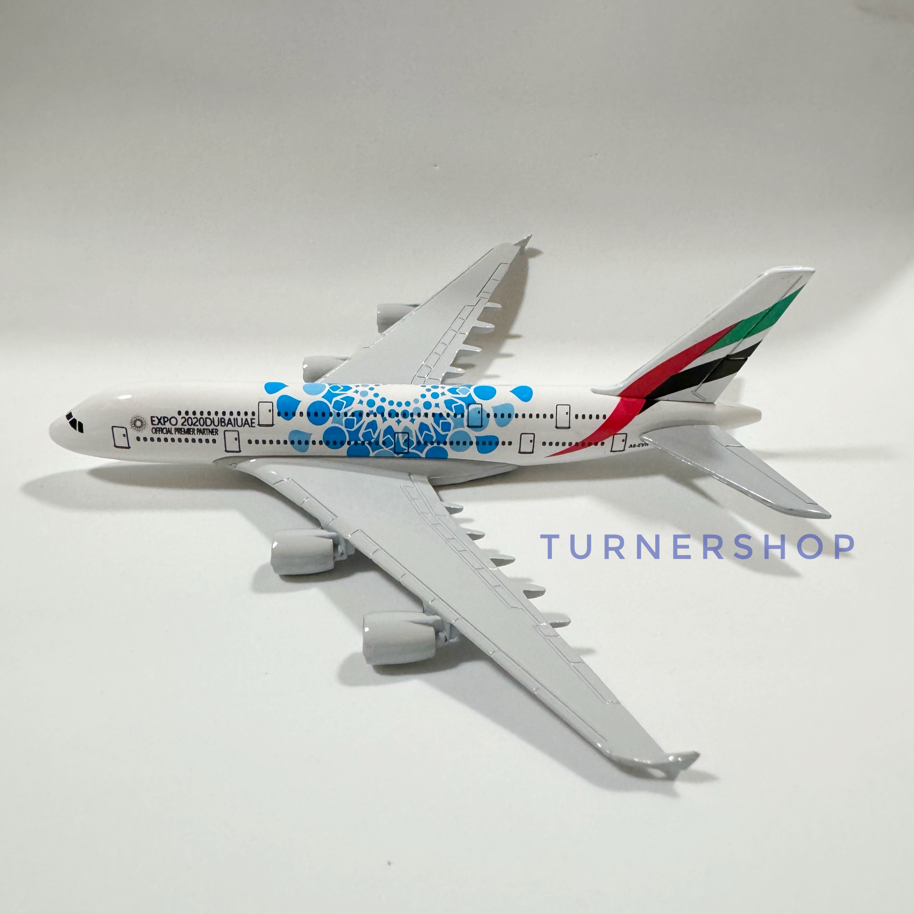 Emirates Airlines A380 / AIR ARABIA A320-200 Aircraft Model 16cm Die ...