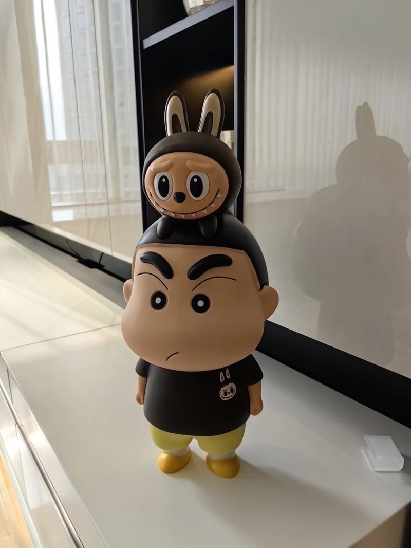 CRAYON SHIN CHAN LABUBU 40CM COLLECTIBLE FIGURE (20116) | Shopee Singapore