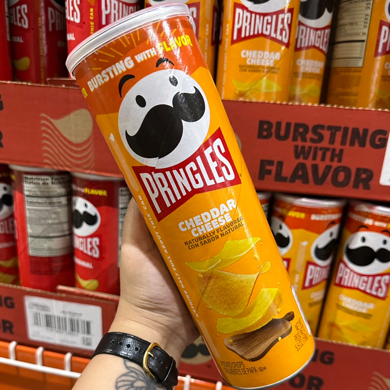 US Pringles Potato Chips Cheddar Cheese 158g, Snack pack crisps, Potato ...