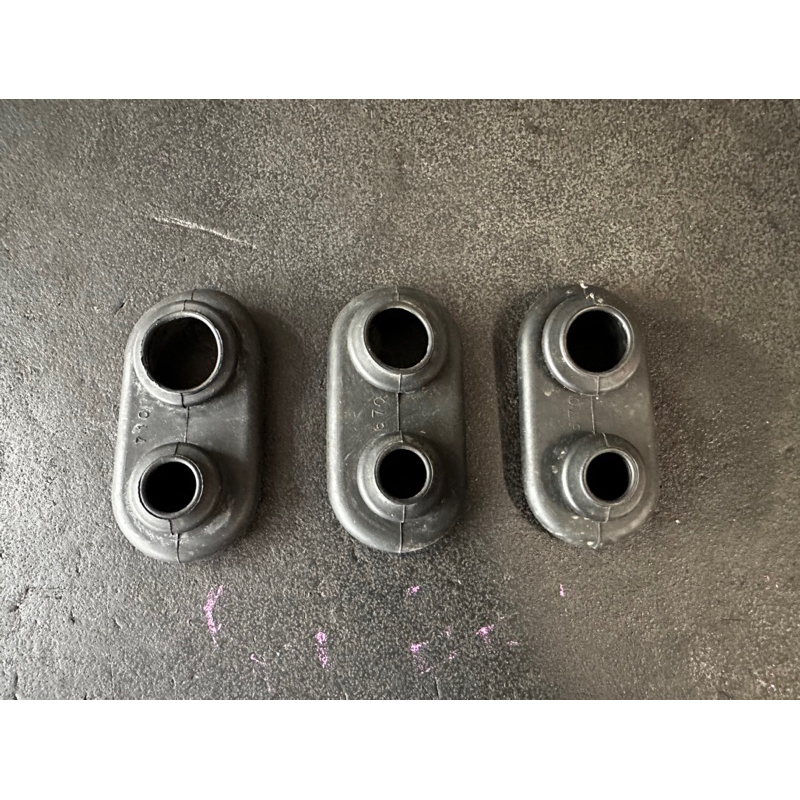 TOYOTA Corolla AC Pipping Firewall Grommet 1pc | Shopee Singapore