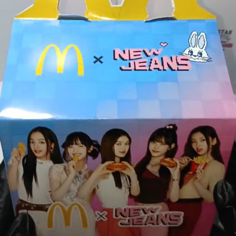 NewJeans Mighty Meal/Happymeal Newjeans Fan kit with Exploding Newjeans powerpuff girls card ...