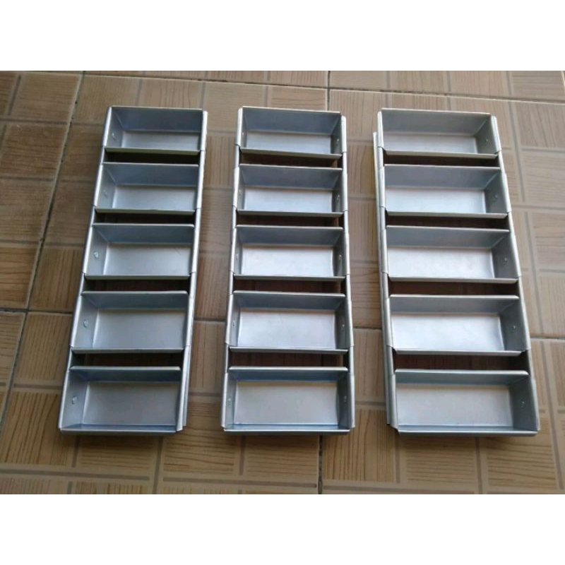 PANDESYOSA ( Cheeseroll / Fruitcake Tray ) | Shopee Singapore