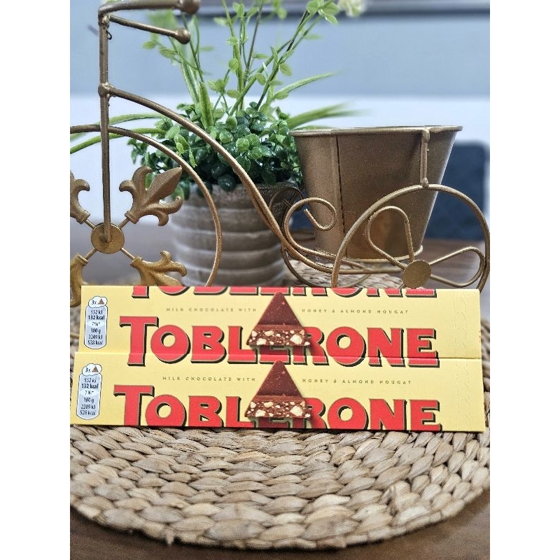 Toblerone Milk Chocolate CLASSIC (100 grams) | Shopee Singapore