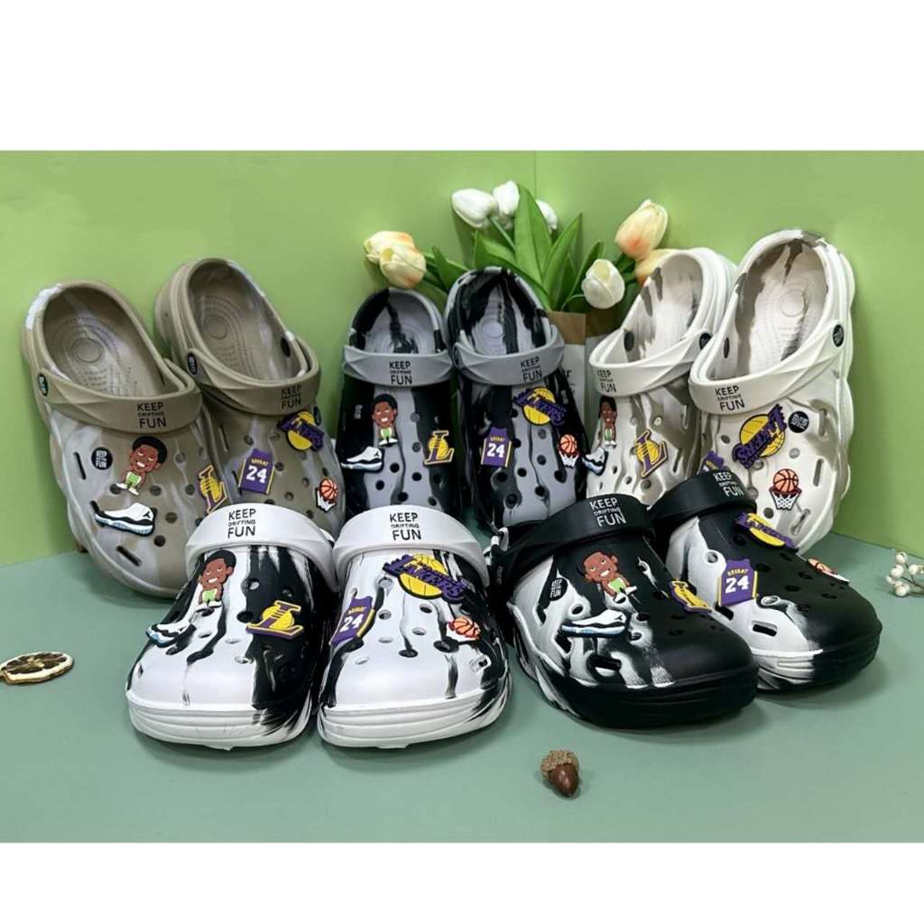 Men's Thick Crocs with Free Jibitz NBA deisgn Jibits Summer Sandals ...