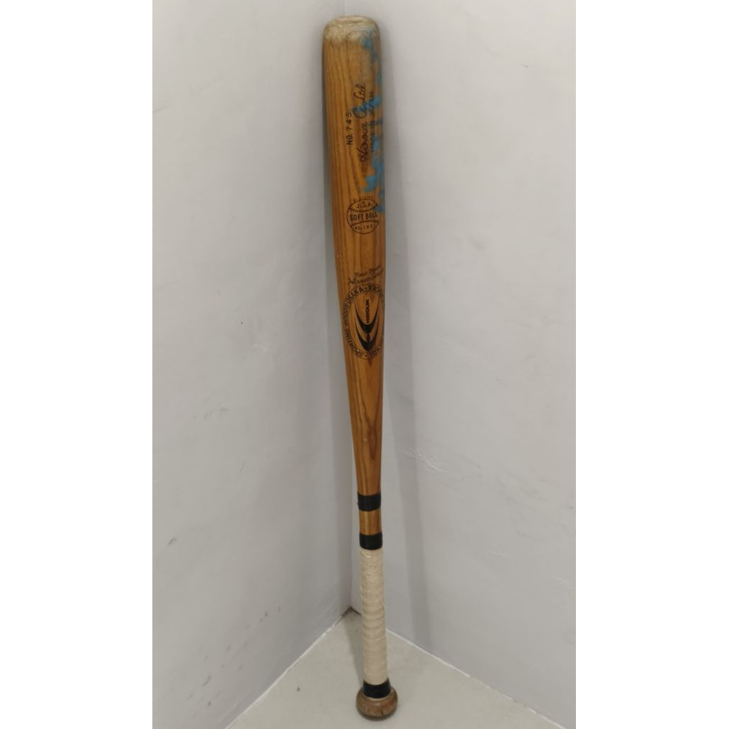 WOODEN BASEBALL BAT MADE IN JAPAN | Shopee Singapore