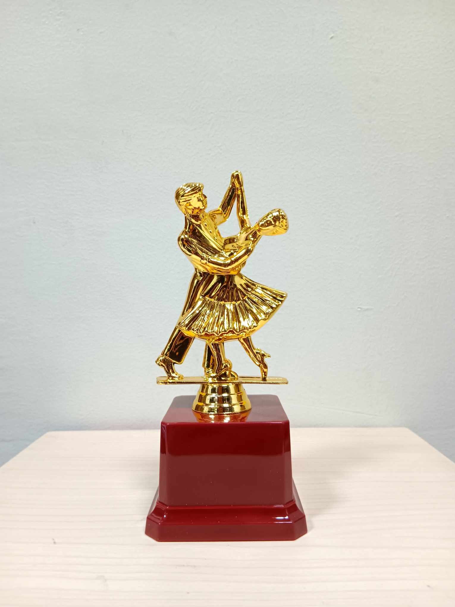 Ballroom Figure Dancing Plastic Gold Trophy 18cm ( H11-301-5 ...