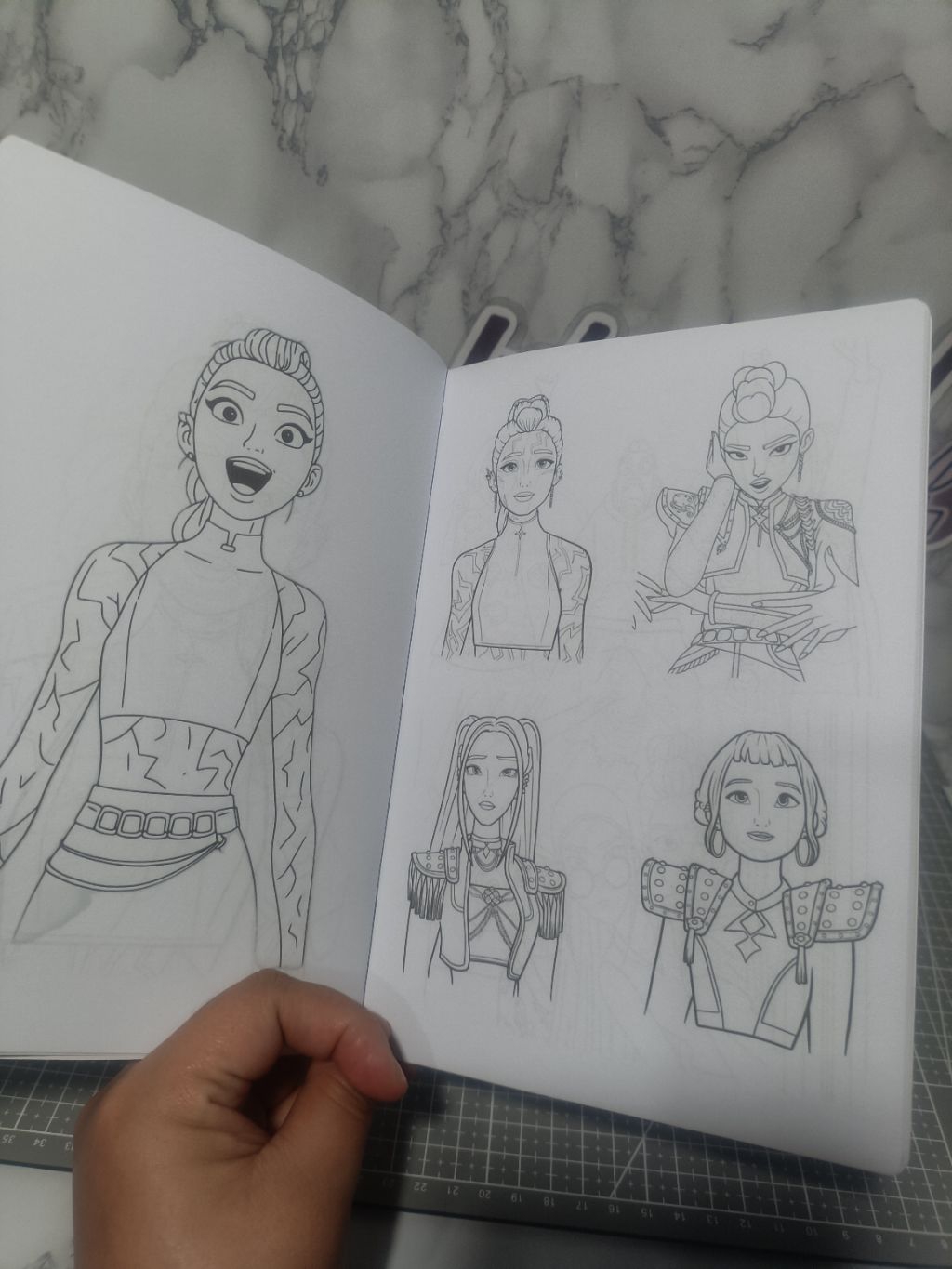 K-Pop Demon Hunter Huntrix Saja Boys Coloring Book 80 pages / 16 pages ...