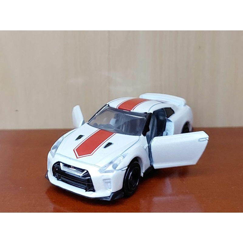 Tomica Nissan GT-R (GT-R 50th Anniversary Set) | Shopee Singapore
