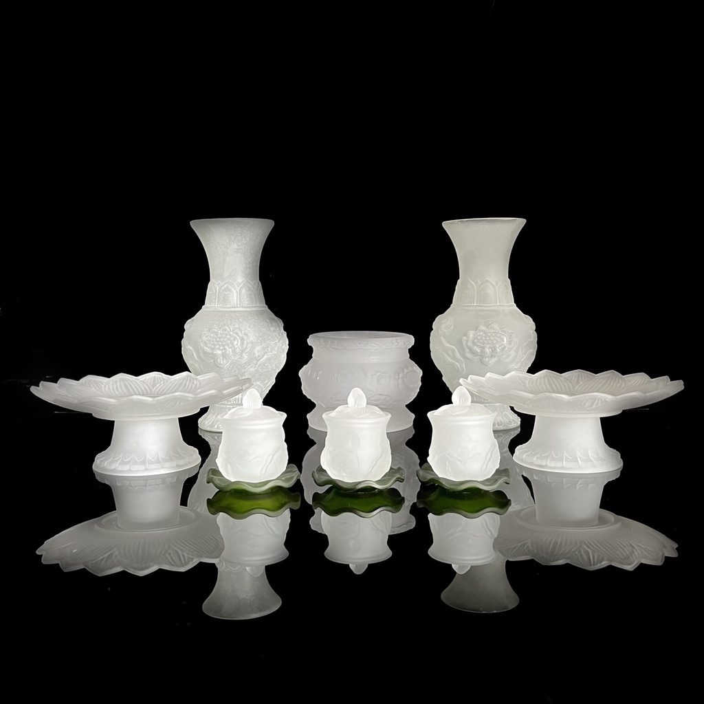 High Quality White Glass Worship Set of Vase, Censer, Plate, Chunk ...