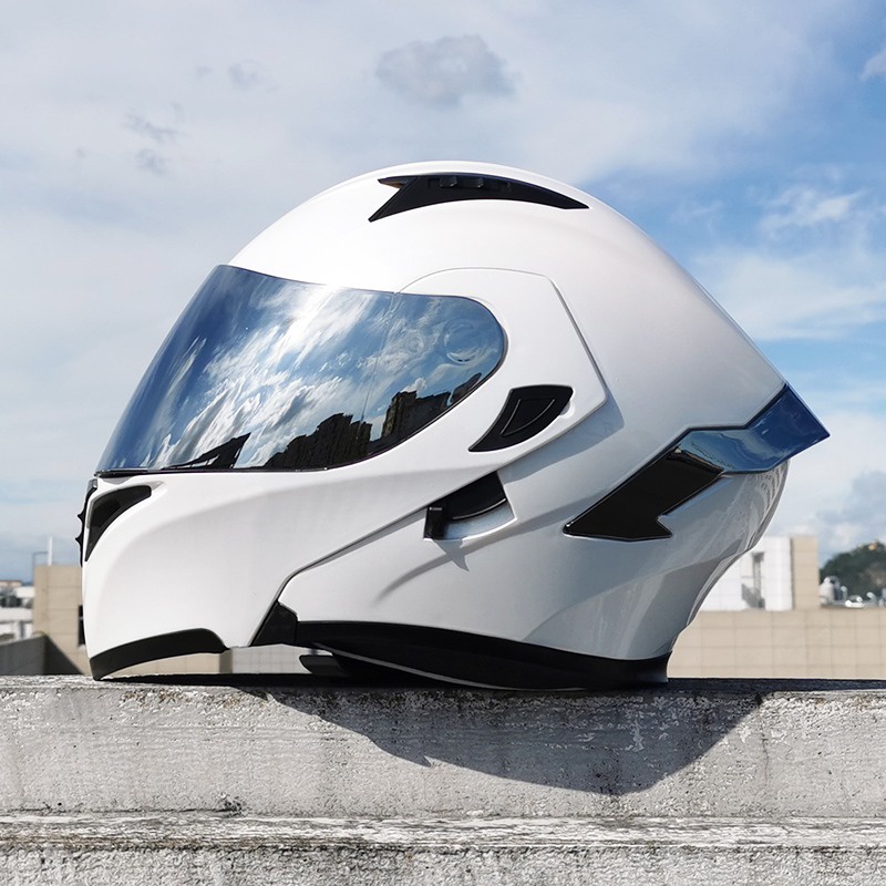 Safe Flip Up Motorcycle Helmet With Inner Sun Visor Everybody ...