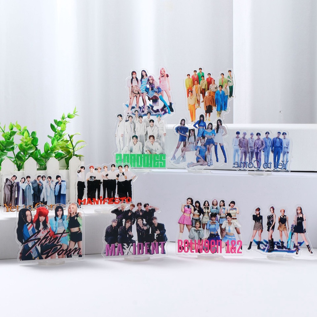 KPop BTS Blackpink SEVENTEEN TWICE AESPA ENHYPEN Figure Stand Phone ...