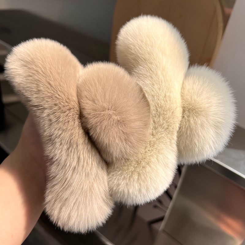 Large Size Real Rex Rabbit Hair Back Head Grab Clip Influencer ...