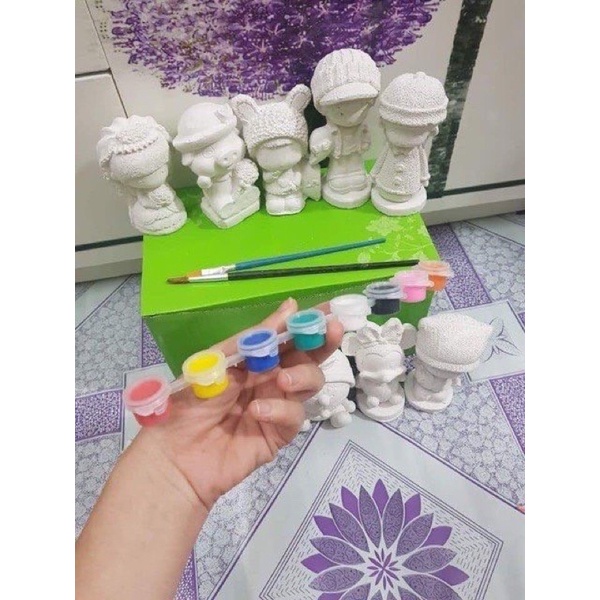 Set of 10 coloring statues for children with free brushes and colors ...
