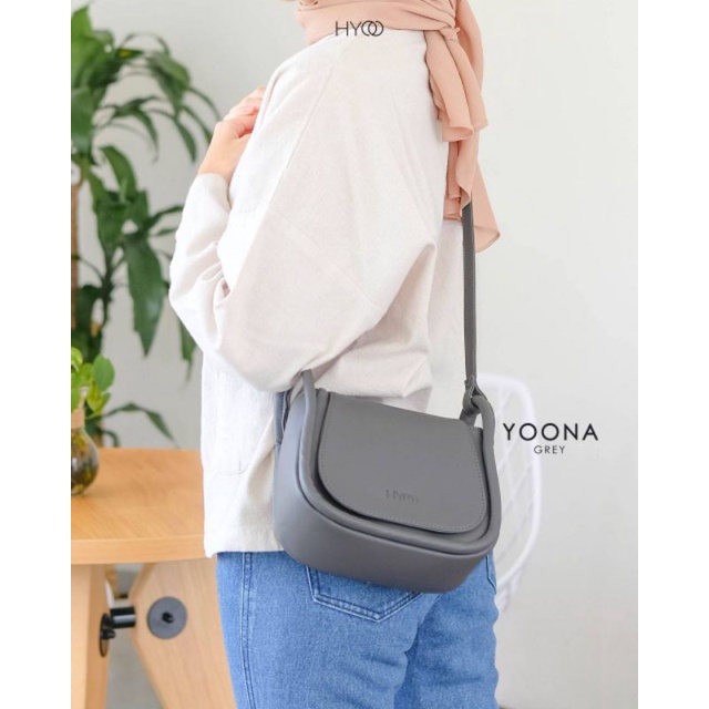 Yoona bag by Hyoo (Preorder) | Shopee Singapore