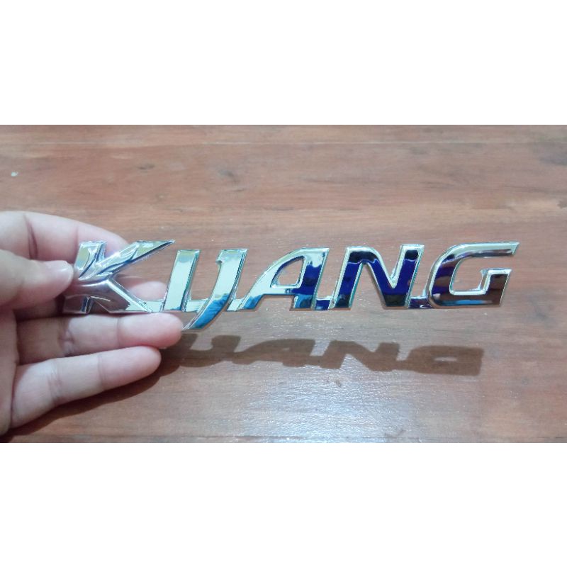 Old KIJANG INNOVA EMBLEM | Shopee Singapore