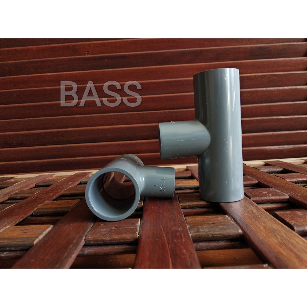 Tee Reducer PVC Lesso AW 1" x 1/2" Inch Tee Red Vlok PVC Pipe Fittings ...