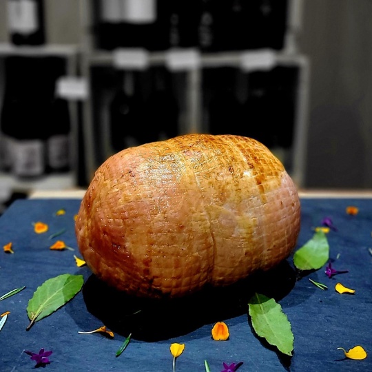 Carv Butchery Gammon Ham Boneless Fat On (2kg) | Shopee Singapore