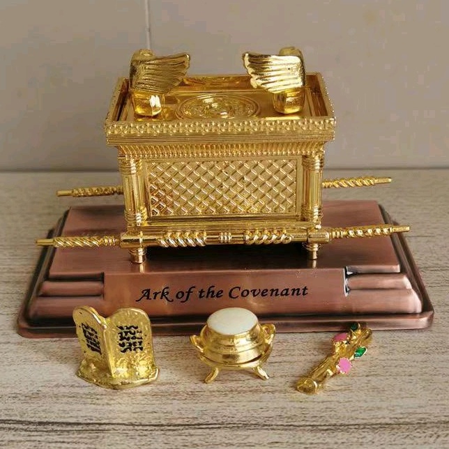 Ark Of The Ark Of The Covenant. Ark Of The Covenant. Ark Of The ...