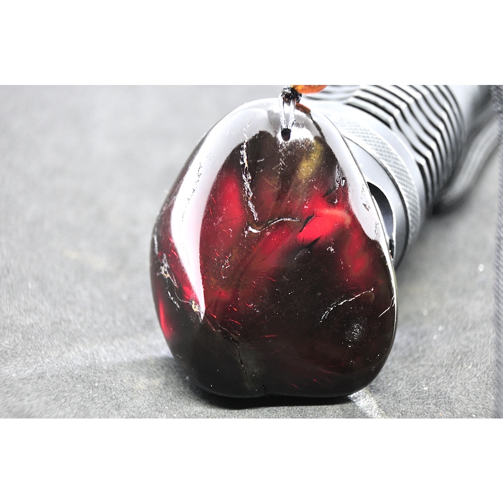 Burmese Amber Blood Old Shading Large Loose Stone (With Origin ...