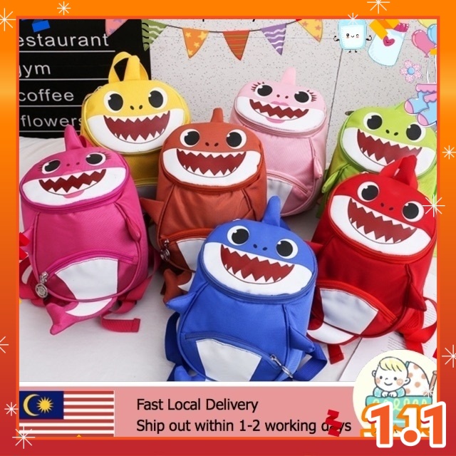 Lightweight kids cute backpack (baby shark , doraemon and etc ...