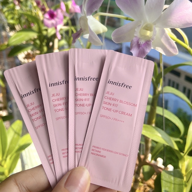 [Sample] Innisfree Jeju Cherry Blossom Skin Fit Tone Up Cream SPF50 ...