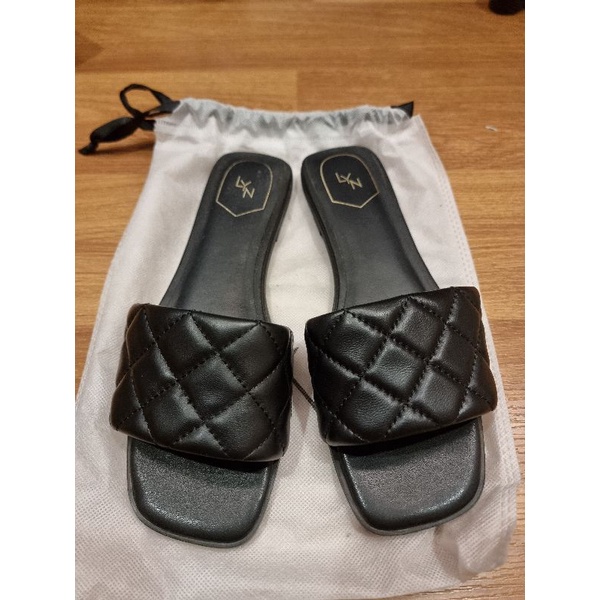 LYN Shoes BLACK (USED) | Shopee Singapore