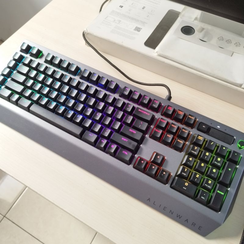 Alienware AW768 Pro Gaming Mechanical Keyboard | Shopee Singapore