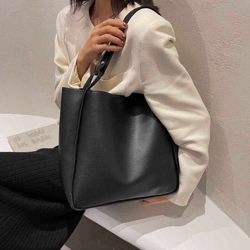 [Shopee Choice]GS NEW Women Classy Fashion Ultra Light Large Capacity ...