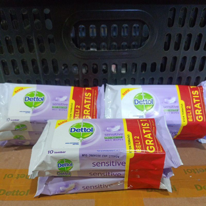 Dettol Wet wipes/ Wet Tissue 10s (Buy 2 Get 1 Free) | Shopee Singapore