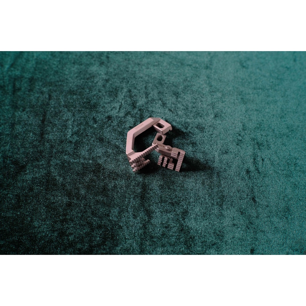 MESIN H500 + D581 Feed dog / Teeth for 5 Siruba thread overlock sewing ...